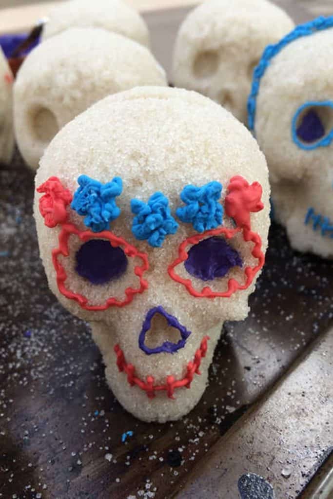 How to make sugar skulls for Day of The Dead