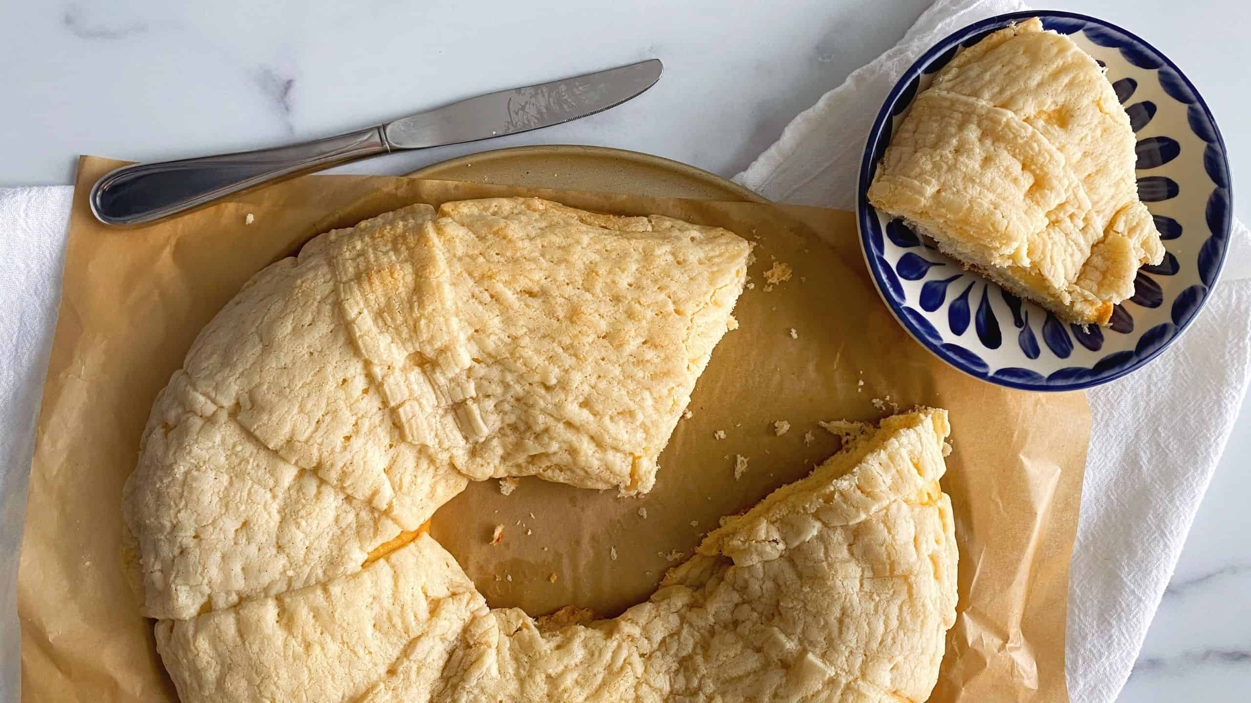 Sugar Crunch Rosca de Reyes - The Other Side of the Tortilla